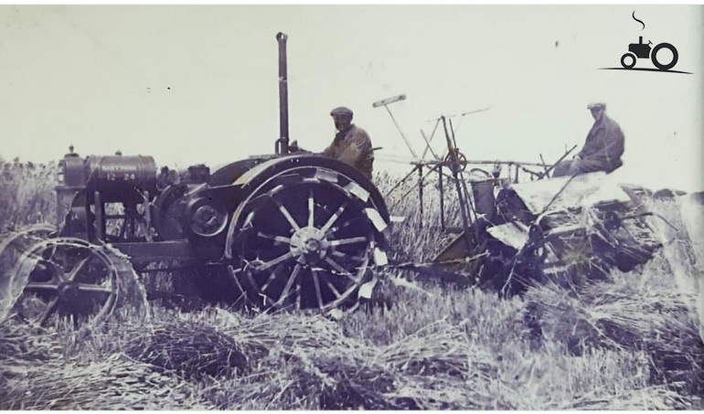 Foto Hart Parr 12-24 #1543509