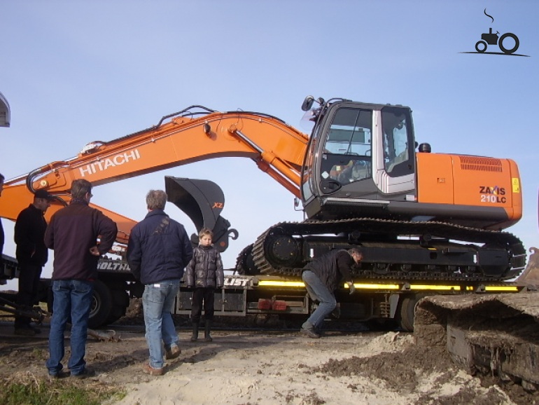Foto Hitachi Zaxis 210 #383614