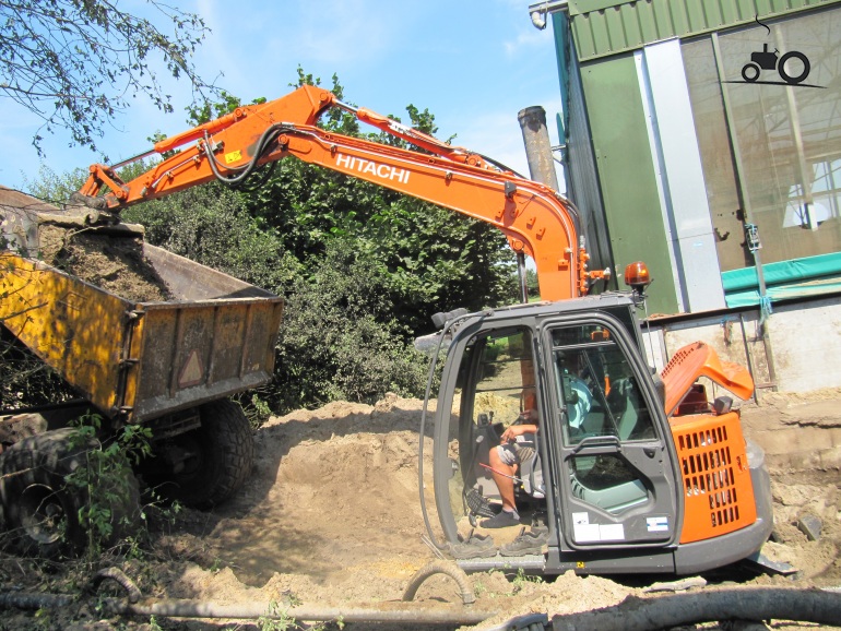 Foto Hitachi Zaxis 85 #674126