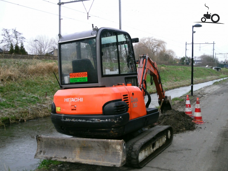 Foto Hitachi Zaxis 30 U #893644