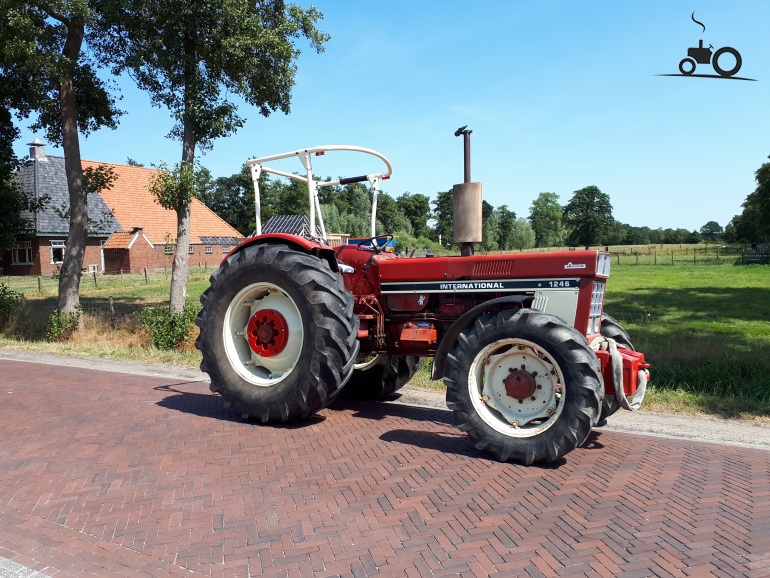 Foto International 1246 #1244409