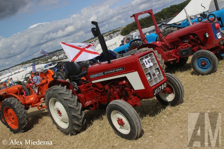 International 444 - United Kingdom - Tractor picture #1263434