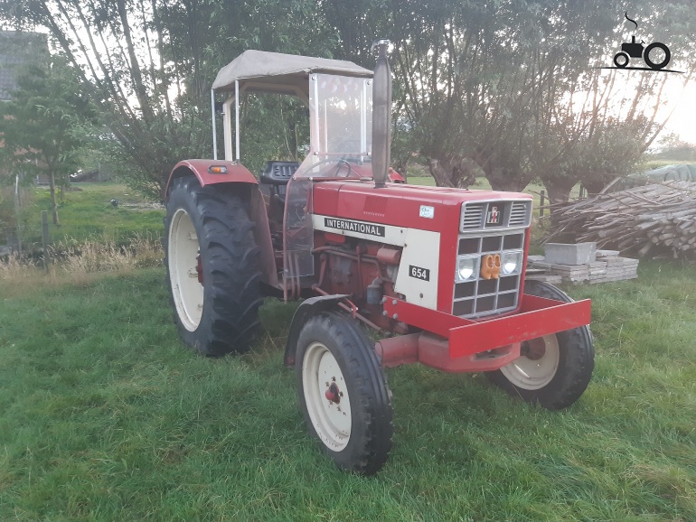 Foto International 654 #1366792