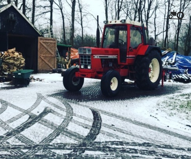 Foto International 1056 XL #1399145