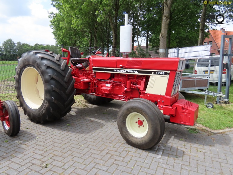 Foto International 1246 #1473944