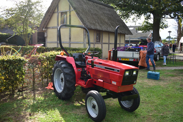 Foto International 244 #1496850