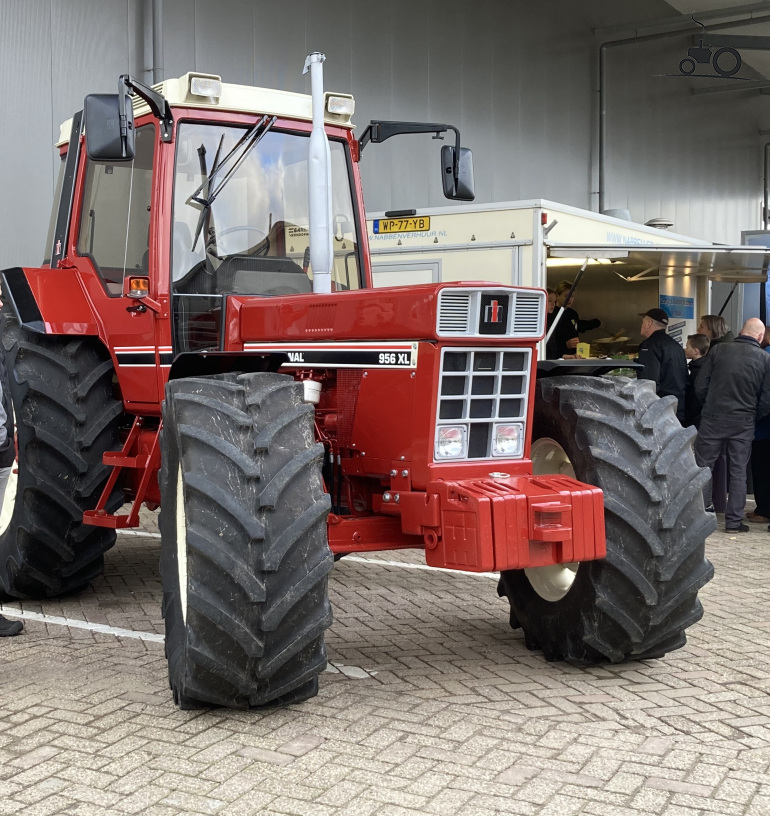 Foto International 956 XL #1505566