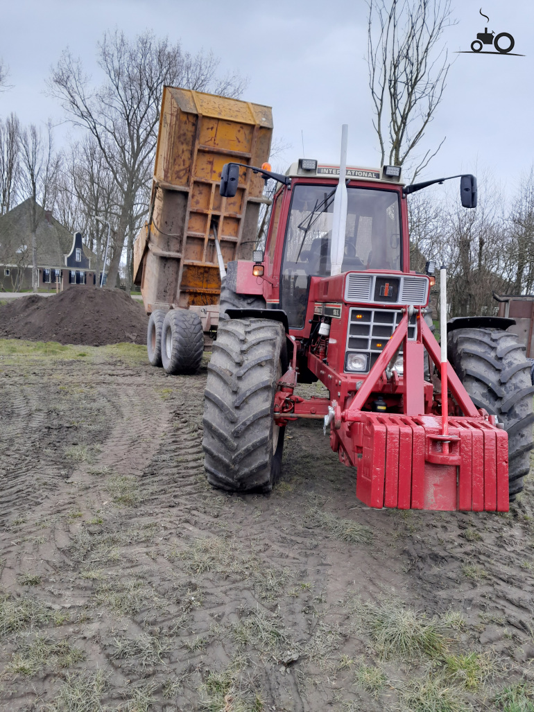 Foto International 1056 XL #1510835