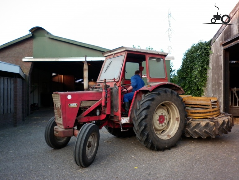 Foto International 523 #520246