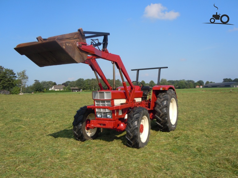 Foto International 844 S #573593