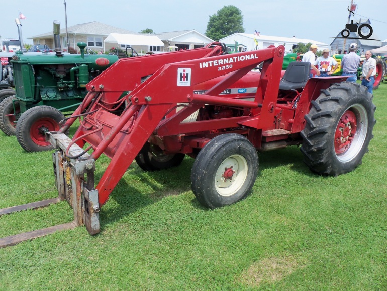 International 454 - United Kingdom - Tractor picture #772983