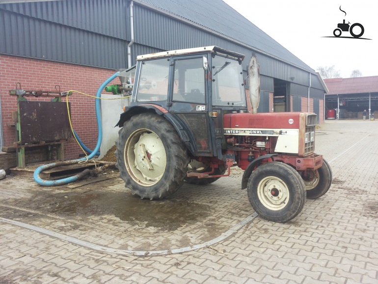 Foto International 733 #899515