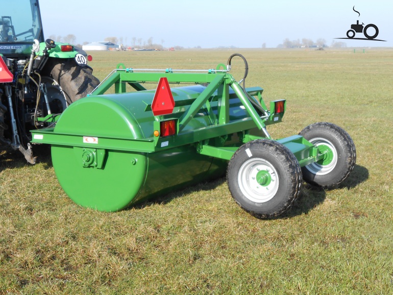 Foto Jako landrol van Van Der Sluis Agri