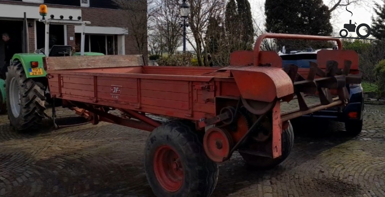 Foto JF AV 40 #1553557