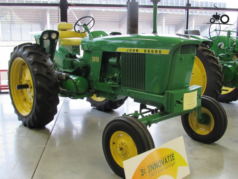 Foto John Deere 3010 van GroeNoord bv