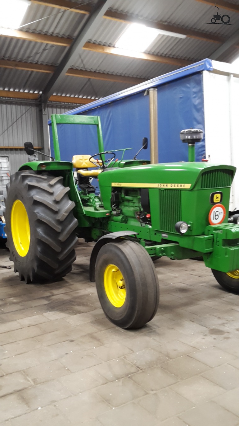 Foto John Deere 3130 #1173129