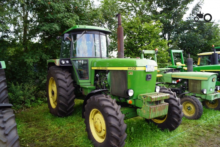 Foto John Deere 4430 #1187061