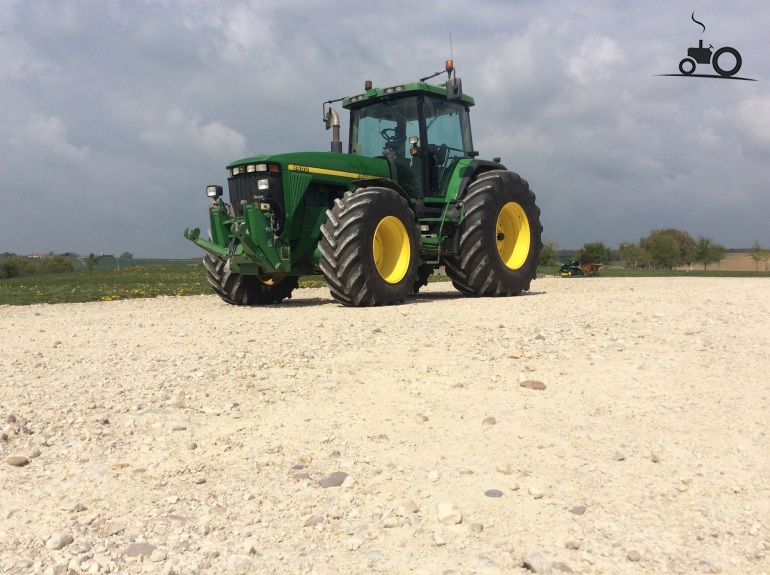 Foto John Deere 8400 #1220583