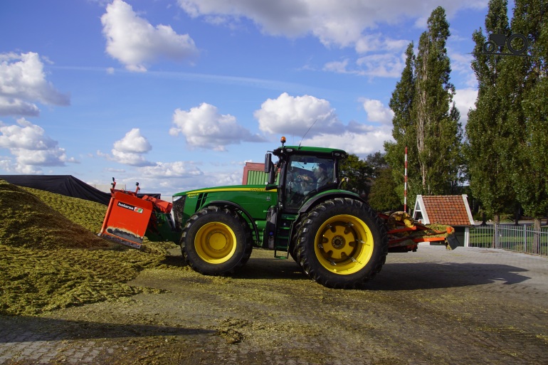 Foto John Deere 8400R #1275768