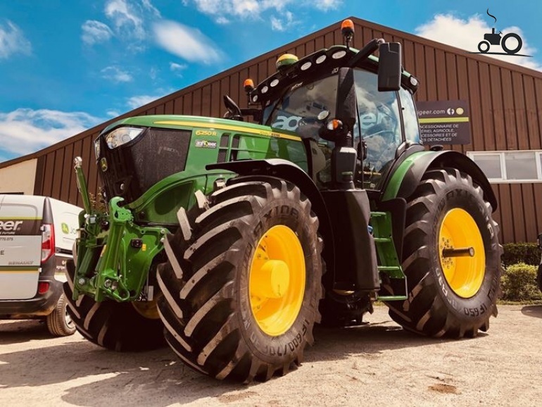 Foto John Deere 6250R #1305019