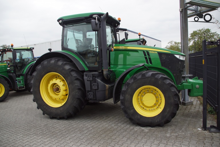 John Deere 7250R - Slovakia - Traktor obrázek #1320065