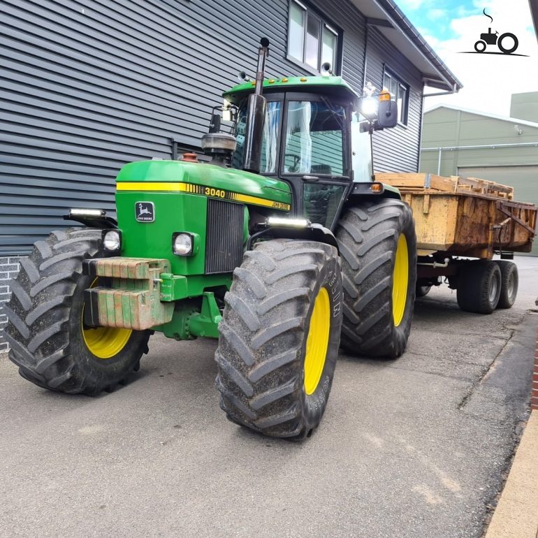 Foto John Deere 3040 #1356603