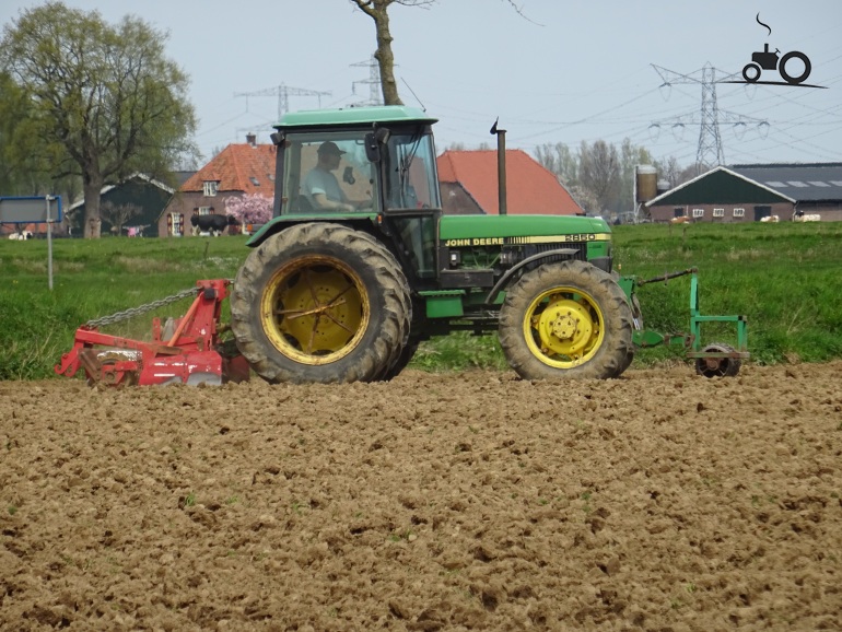 Foto John Deere 2850 #1413418