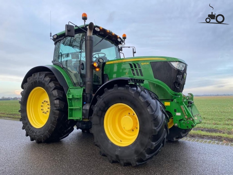 Foto John Deere 6210R van Lamberink