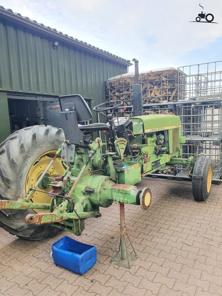 Foto John Deere 3130 #1472022