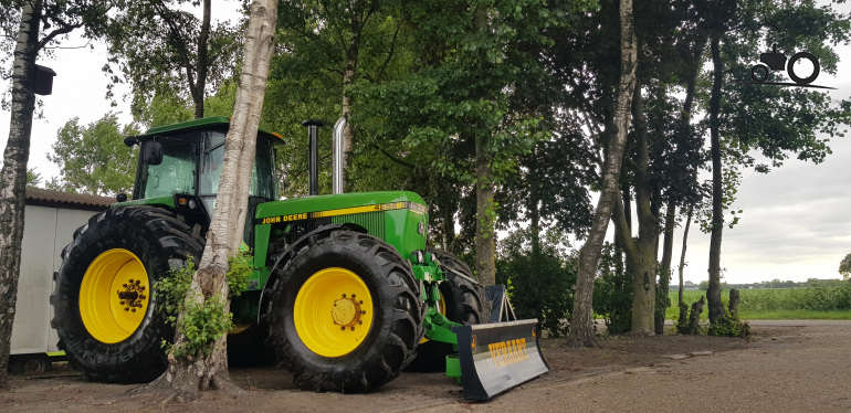 Foto John Deere 4255 #1478600