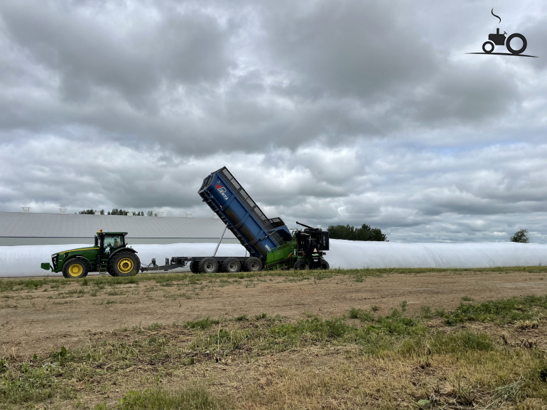 Foto John Deere 8295R #1482676