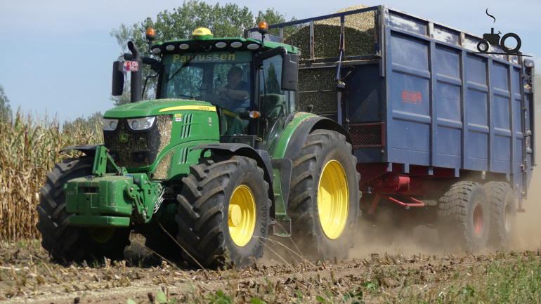 Foto John Deere 6215R #1487670