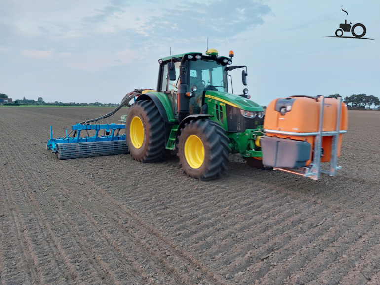 Foto John Deere 6120M #1491644