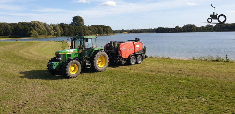 Foto John Deere 7700 #1493109