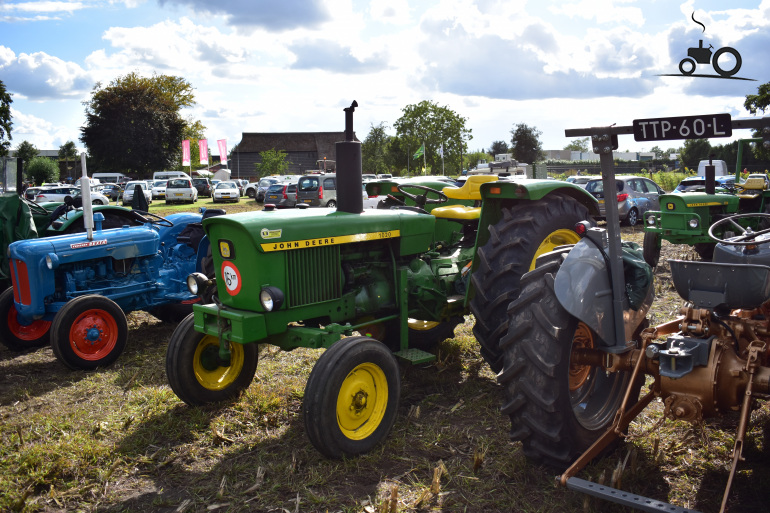 Foto John Deere 1020 #1497092