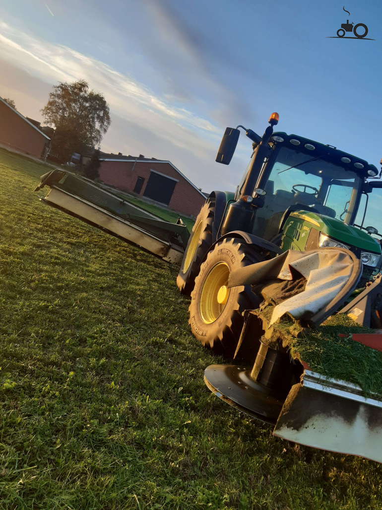 Foto John Deere 6130R #1498527