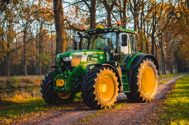 Foto John Deere 6155R #1499946