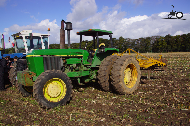 Foto John Deere 4640 #1503496