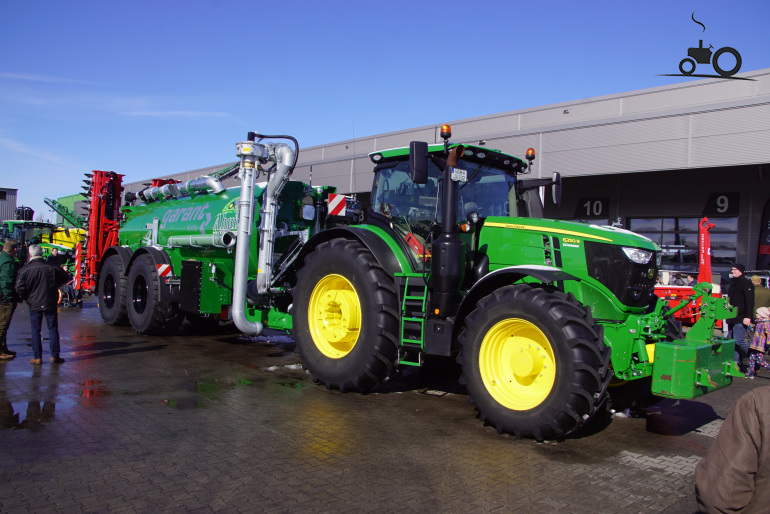 Foto John Deere 6250R #1511500