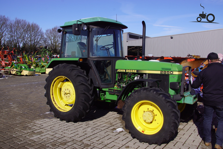 Foto John Deere 2850 #1511509