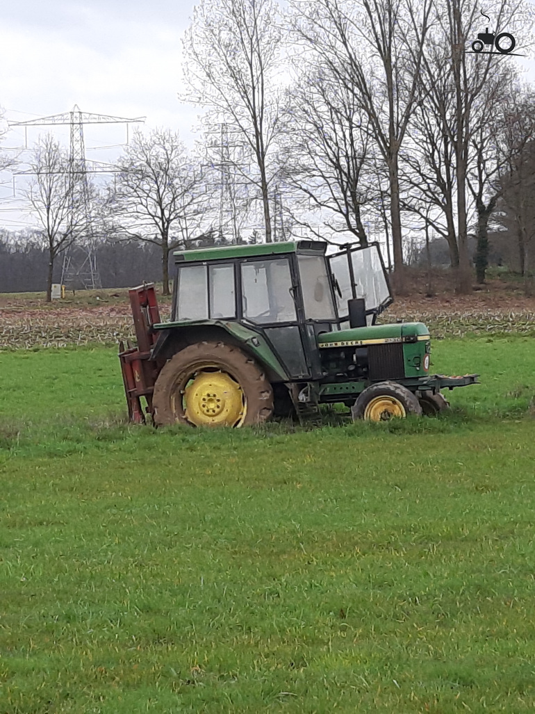 Foto John Deere 2130 #1512523