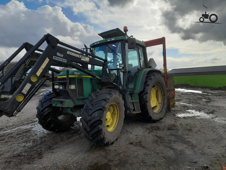 Foto John Deere 6110 #1513220