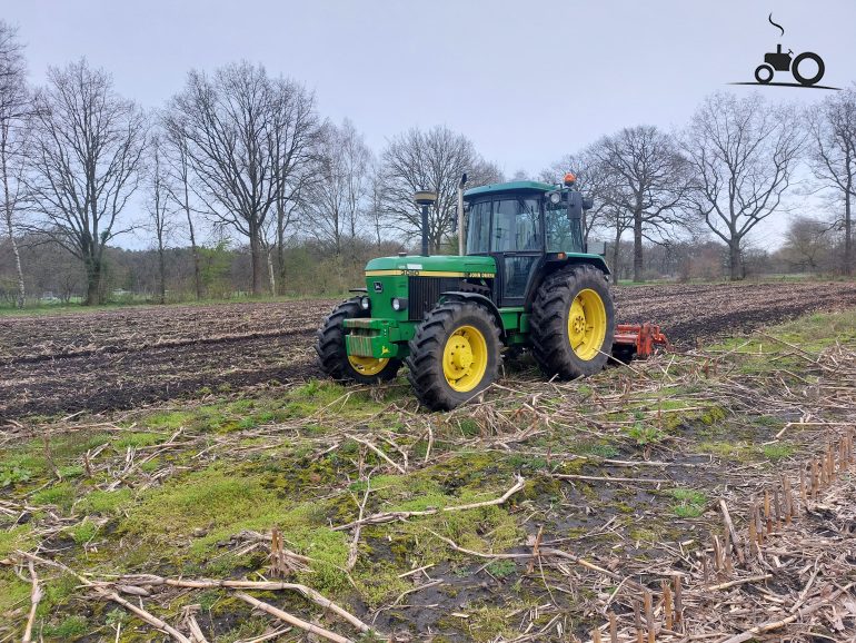 Foto John Deere 3050 #1514532