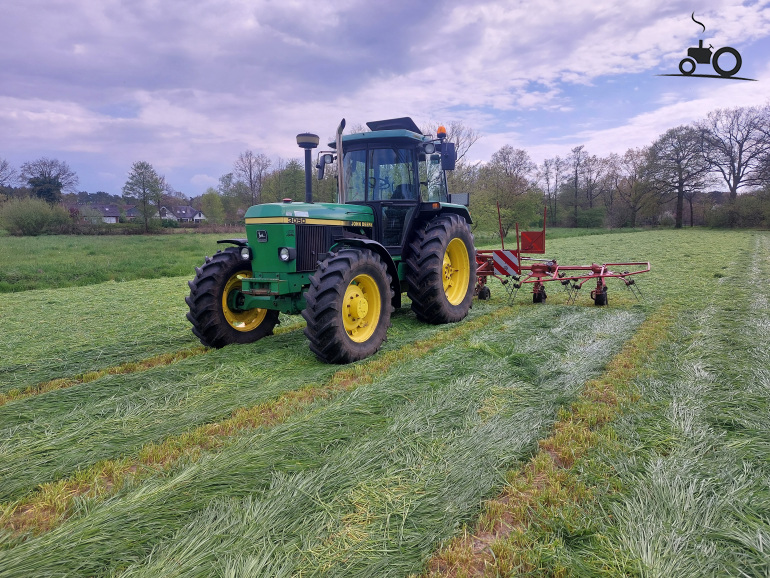 Foto John Deere 3050 #1517316