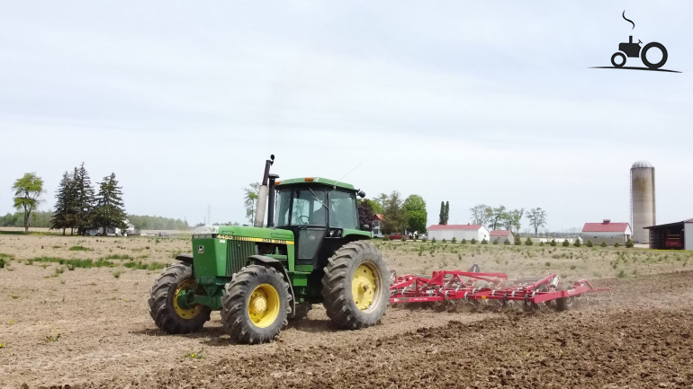 Foto John Deere 4450 #1518915