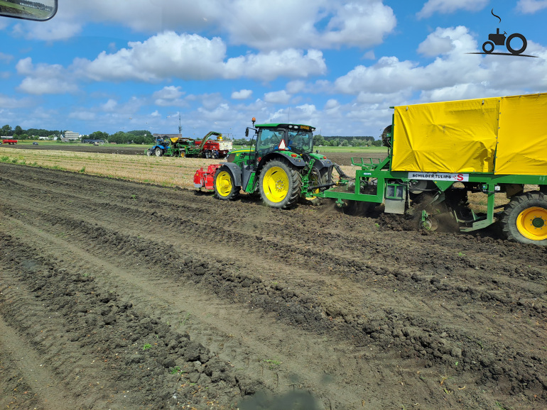 Foto John Deere 6140R #1525878