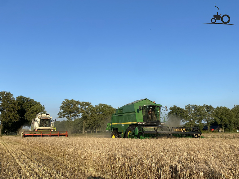 Foto John Deere 2264 #1533397