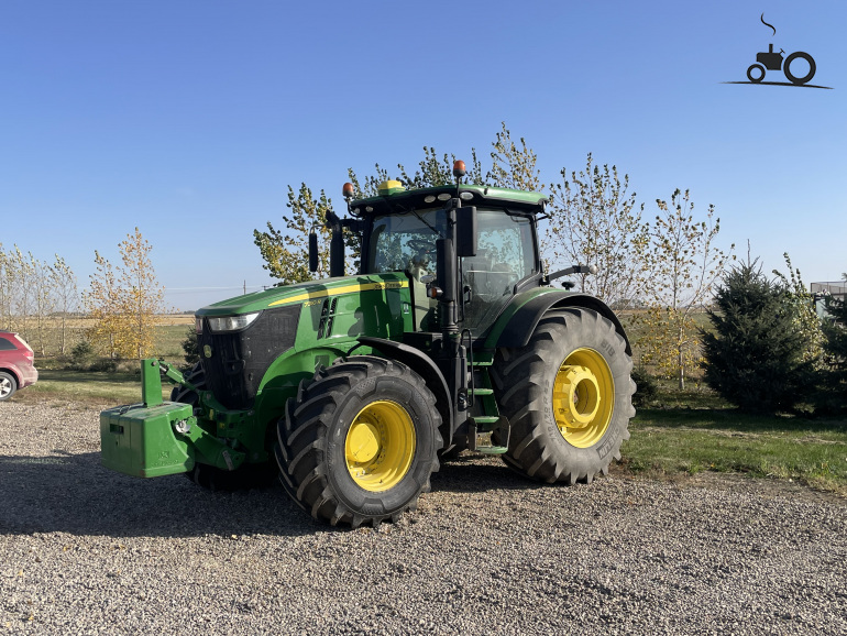 Foto John Deere 7310R #1539258