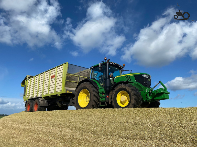 Foto John Deere 6195R van Loonbedrijf lamberink