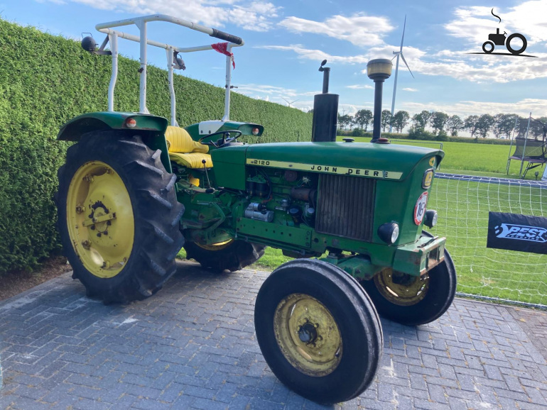 Foto John Deere 2120 #1566478